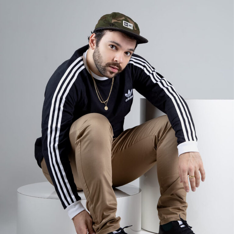 Sábado é dia de Stand Up Comedy no Teatro Municipal Joel Barcellos ...